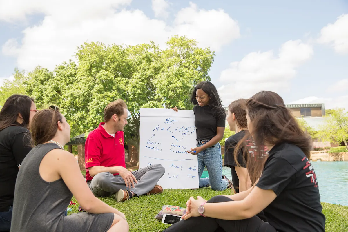 School of Accounting, Finance and Economics - Lamar University